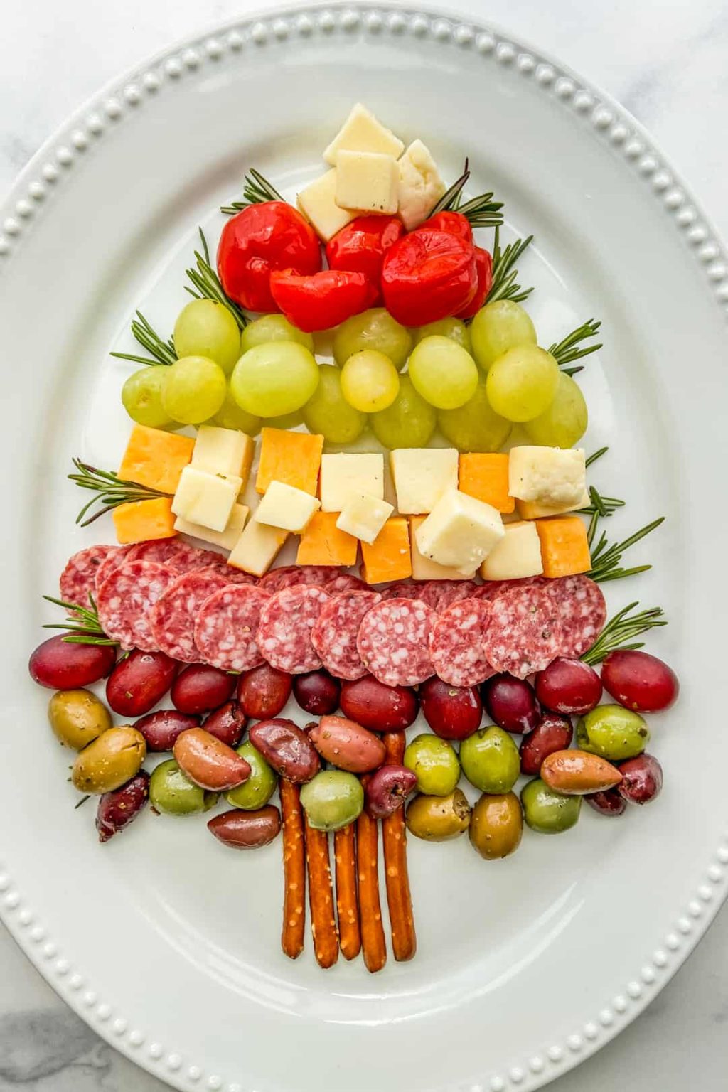 10 Savory Christmas Tree-Themed Appetizers - Recipes 2 U